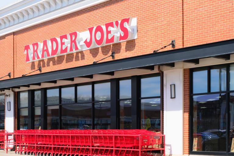 Here's What You Should Know About Trader Joe's Memorial Day Hours