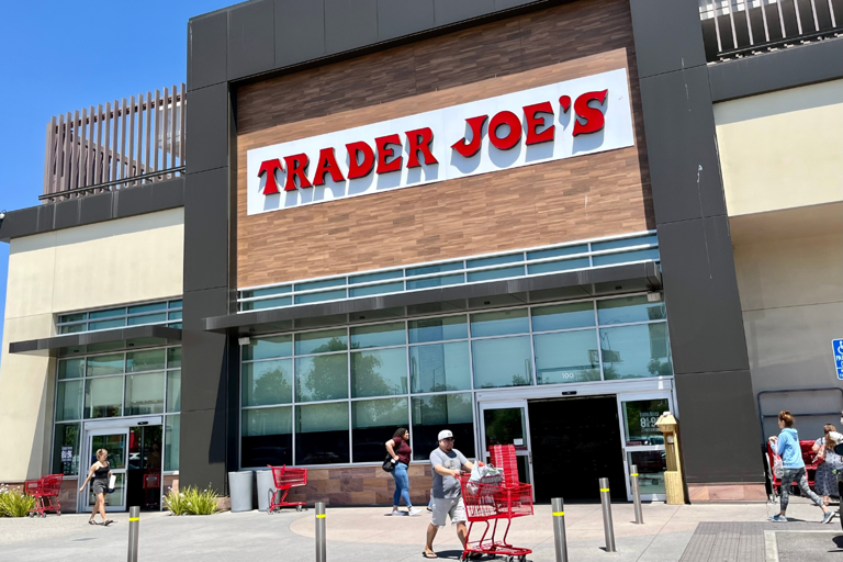 Is Trader Joe's Open on Memorial Day 2025?