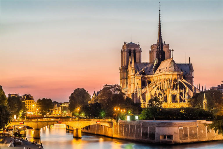 15 Gorgeous French Churches That Are Masterpieces of Architecture and Art