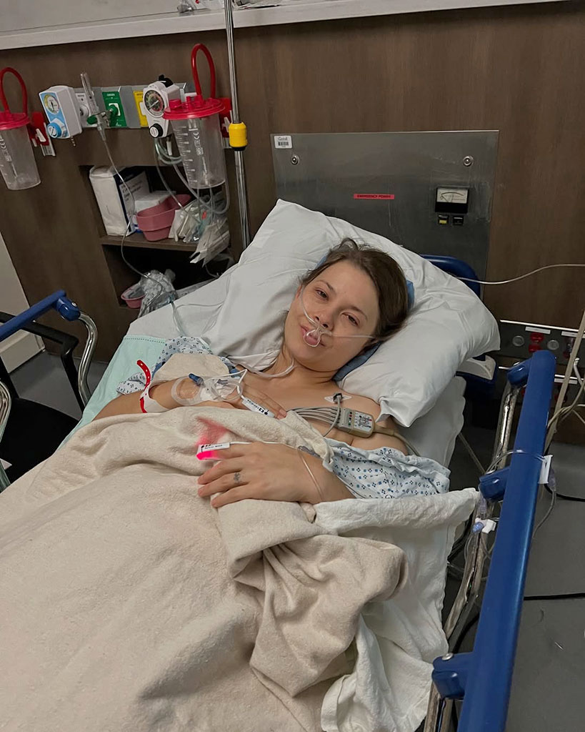 Bindi Irwin Shares How Hernia From Giving Birth Was "Unzipping"