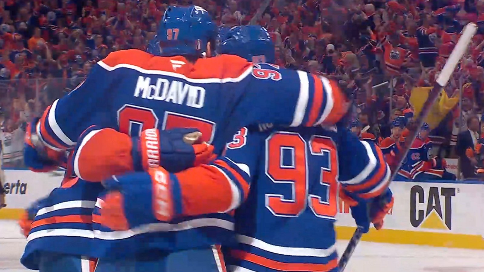 Oilers explode with 2 goals in 36 seconds in Game 3.