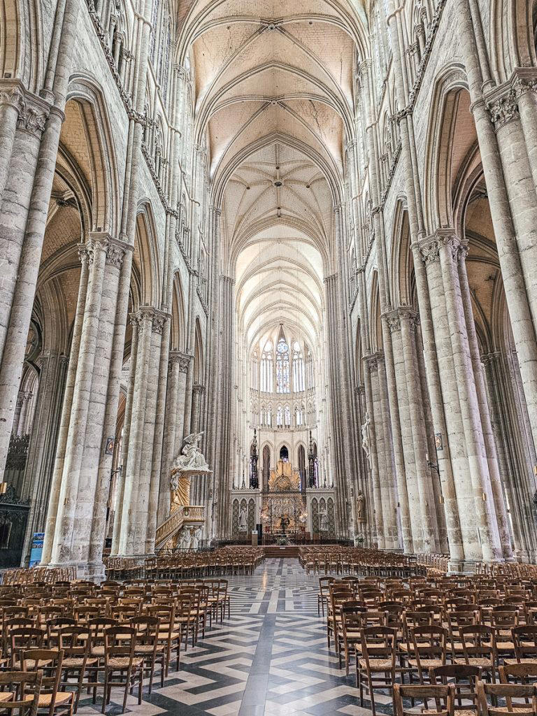 15 Gorgeous French Churches That Are Masterpieces of Architecture and Art