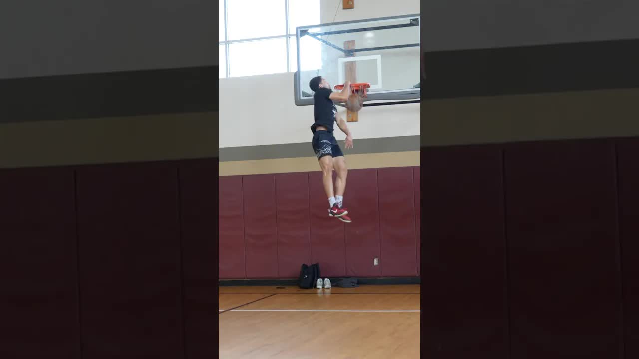 (361) insane vertical dunk showcase