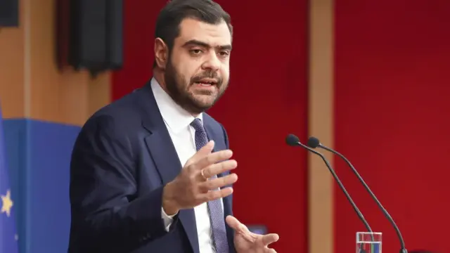 Παύλος Μαρινάκης: 1,5 δις το δημοσιονομικό περιθώριο για παροχές στη ...