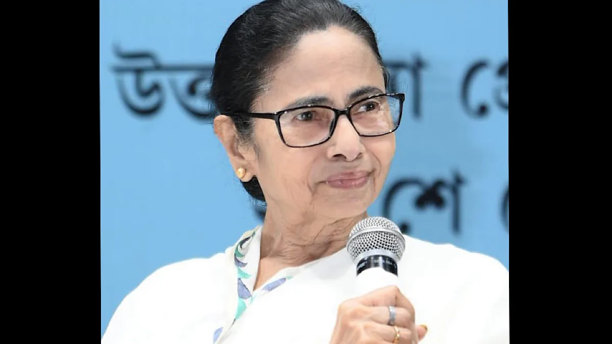 Mamata congratulates Burdwan girl for her success in JEE Advanced exam