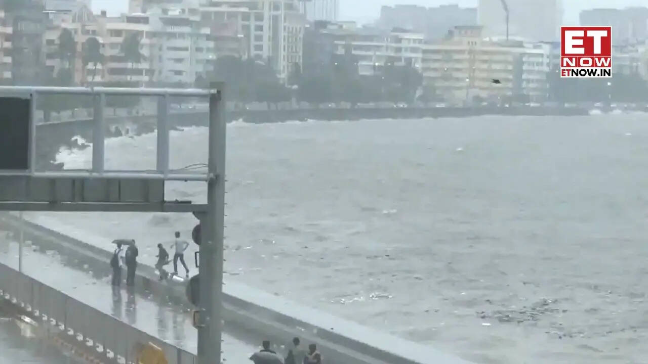 Weather Forecast Mumbai Rains: Incessant rainfall causes waterlogging ...
