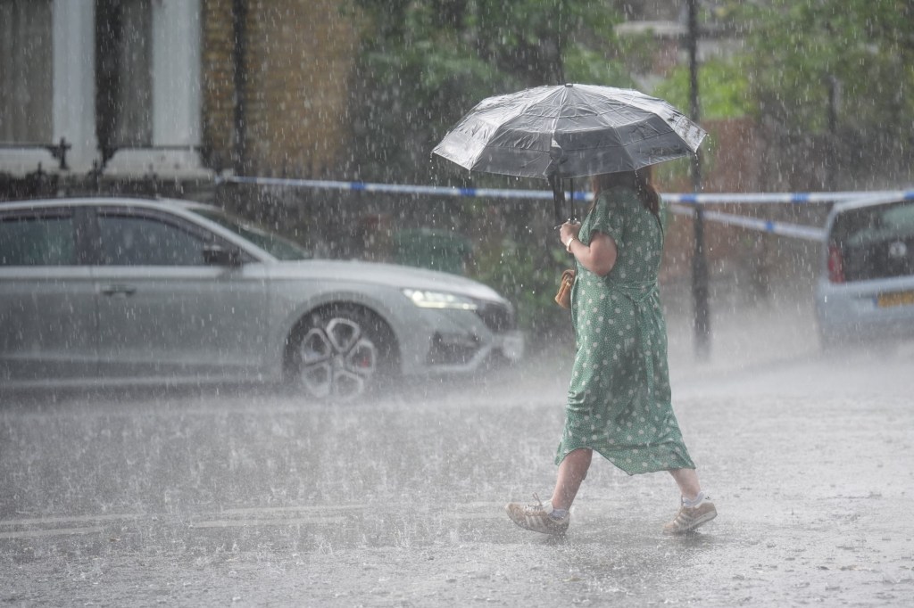Map shows UK wet weather hotspots expecting rain all week