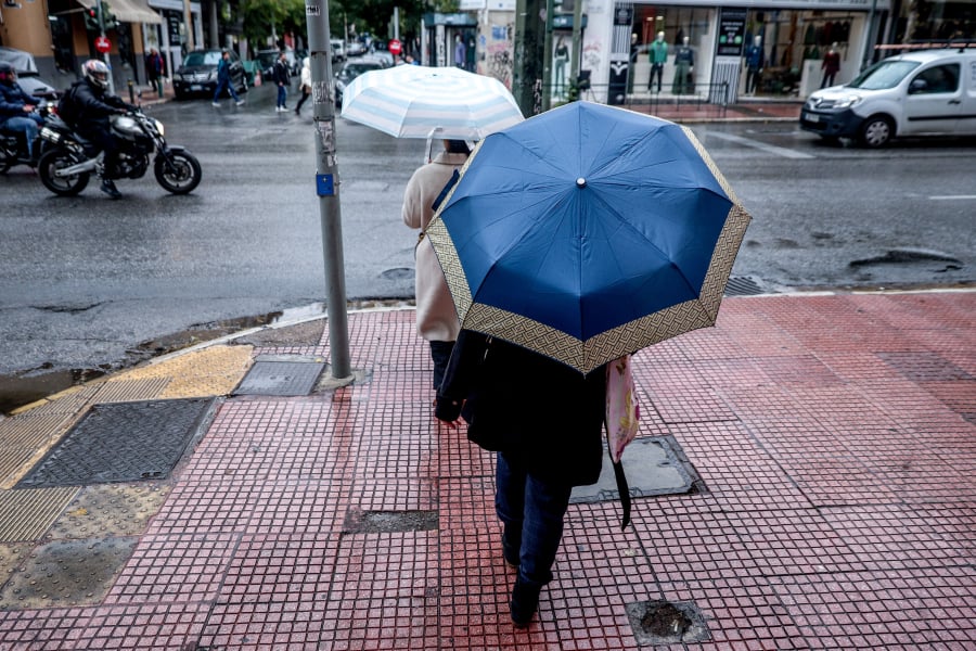 Άστατος ο καιρός σήμερα: Πού θα έχει βροχές και καταιγίδες