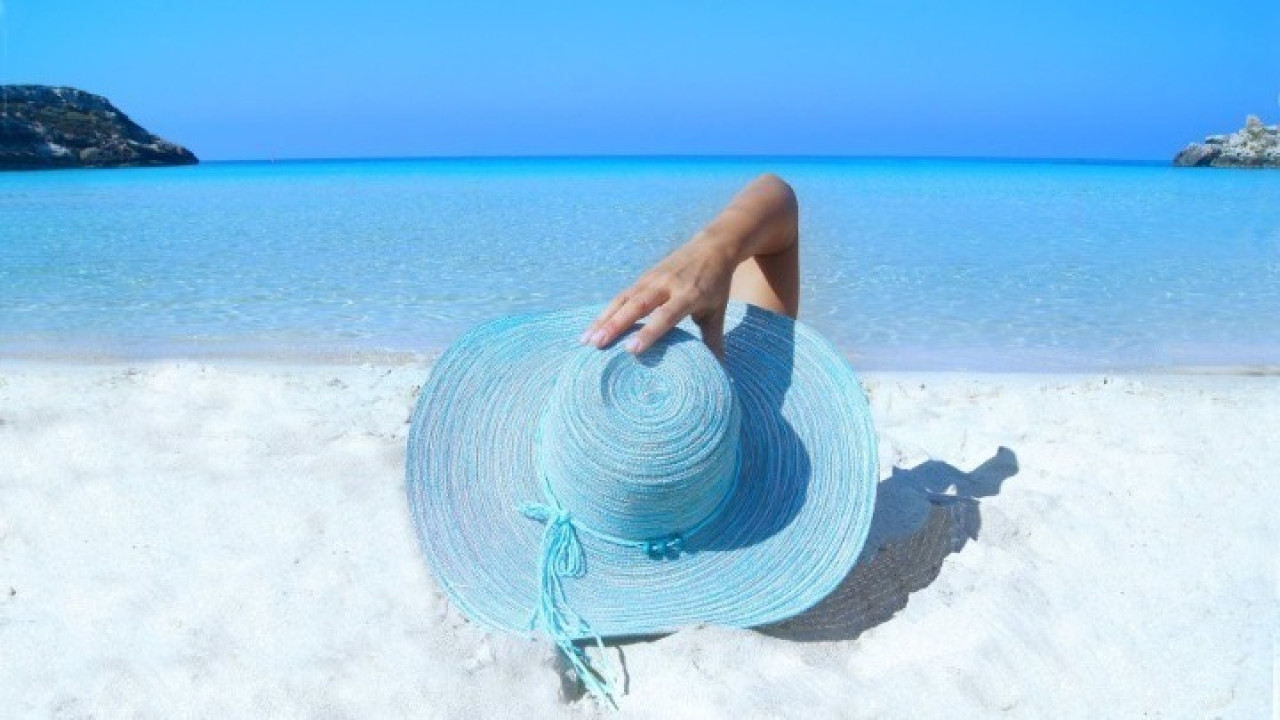 Βγαίνουν τα αποτελέσματα για δωρεάν διακοπές από τη ΔΥΠΑ