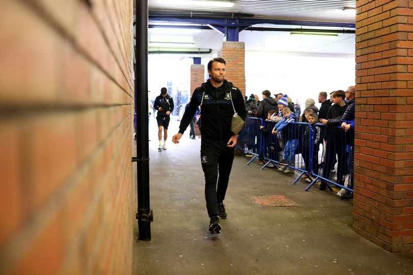 Jonny Howson makes Leeds United playing return with surprise appearance ...