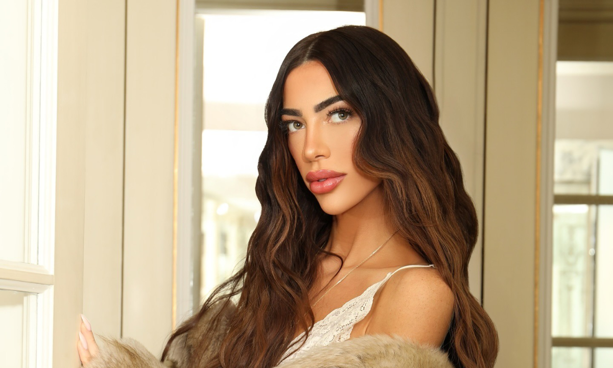 Inside the lavish life of Skye Hankey, daughter-in-law of car loan ...