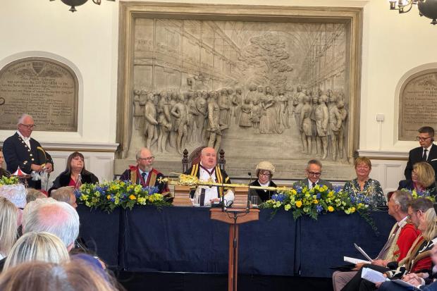 Colchester mayor makes speech remembering late father who inspired ...