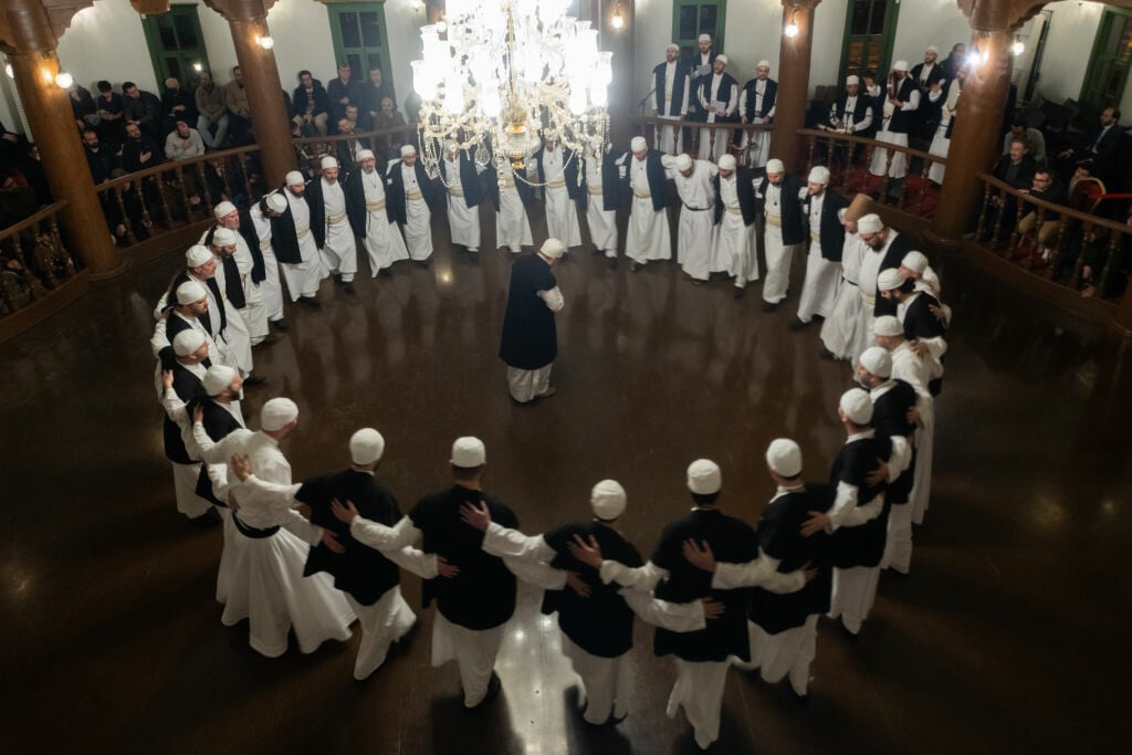 Ο Ερντογάν, η υπόθεση Ιμάμογλου και τα θρησκευτικά τάγματα της Τουρκίας ...