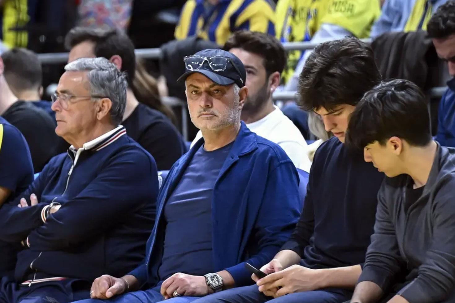 Fenerbahçe Beko'nun şampiyonluğu sonrası tek cümlelik paylaşım yaptı