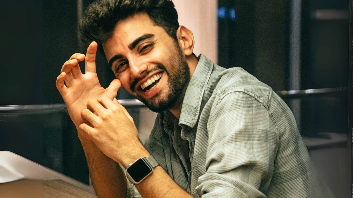 5 Subtle Clues That Signal Someone’s Totally Into You, According To Experts