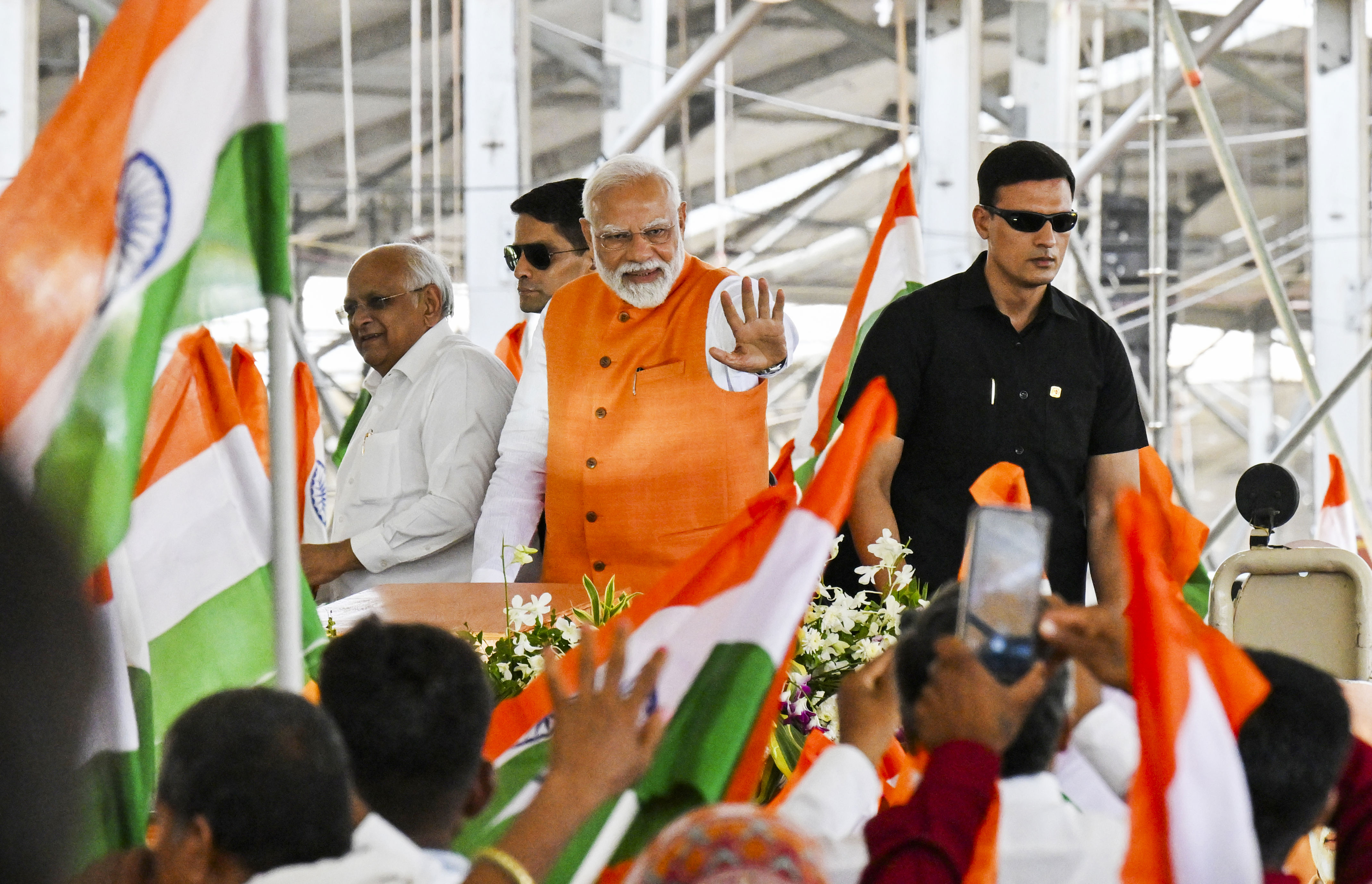 PM Modi slams Pakistan, advocates 'Make in India' at Gujarat rally