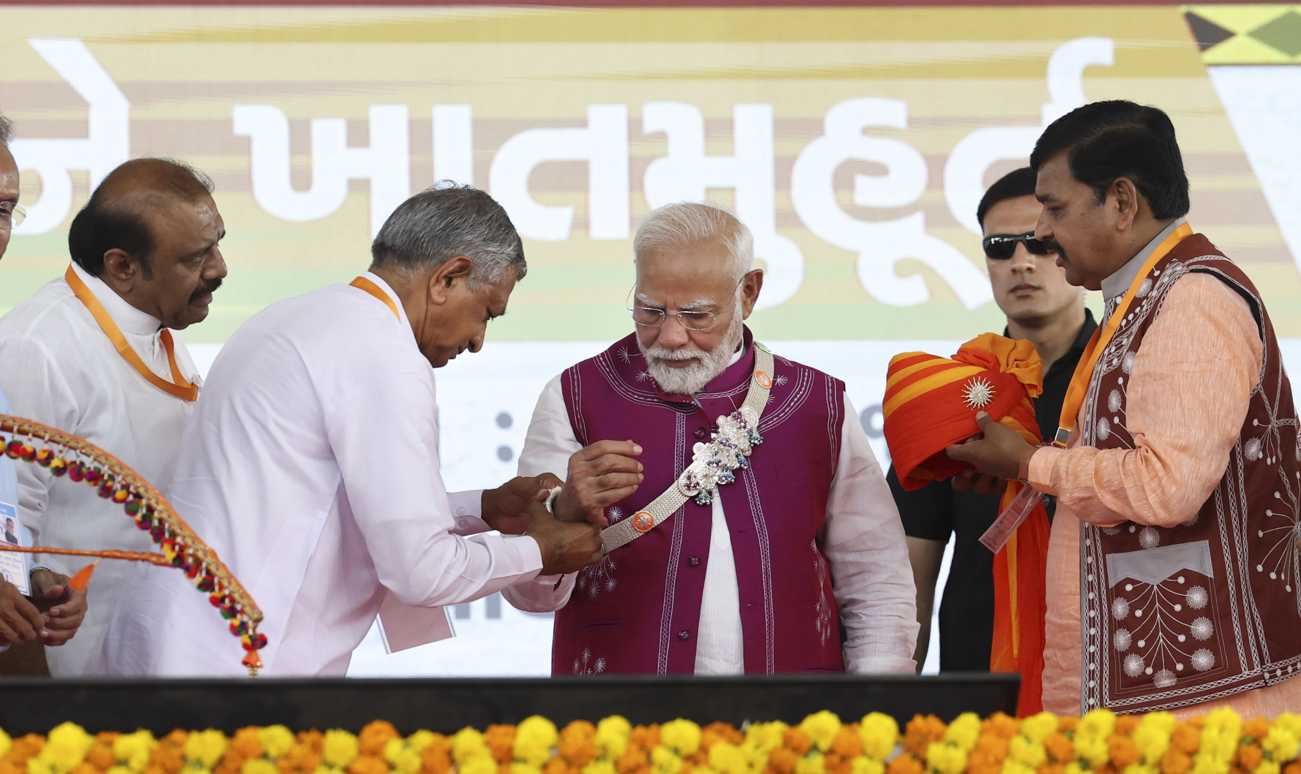 PM Modi slams Pakistan, advocates 'Make in India' at Gujarat rally