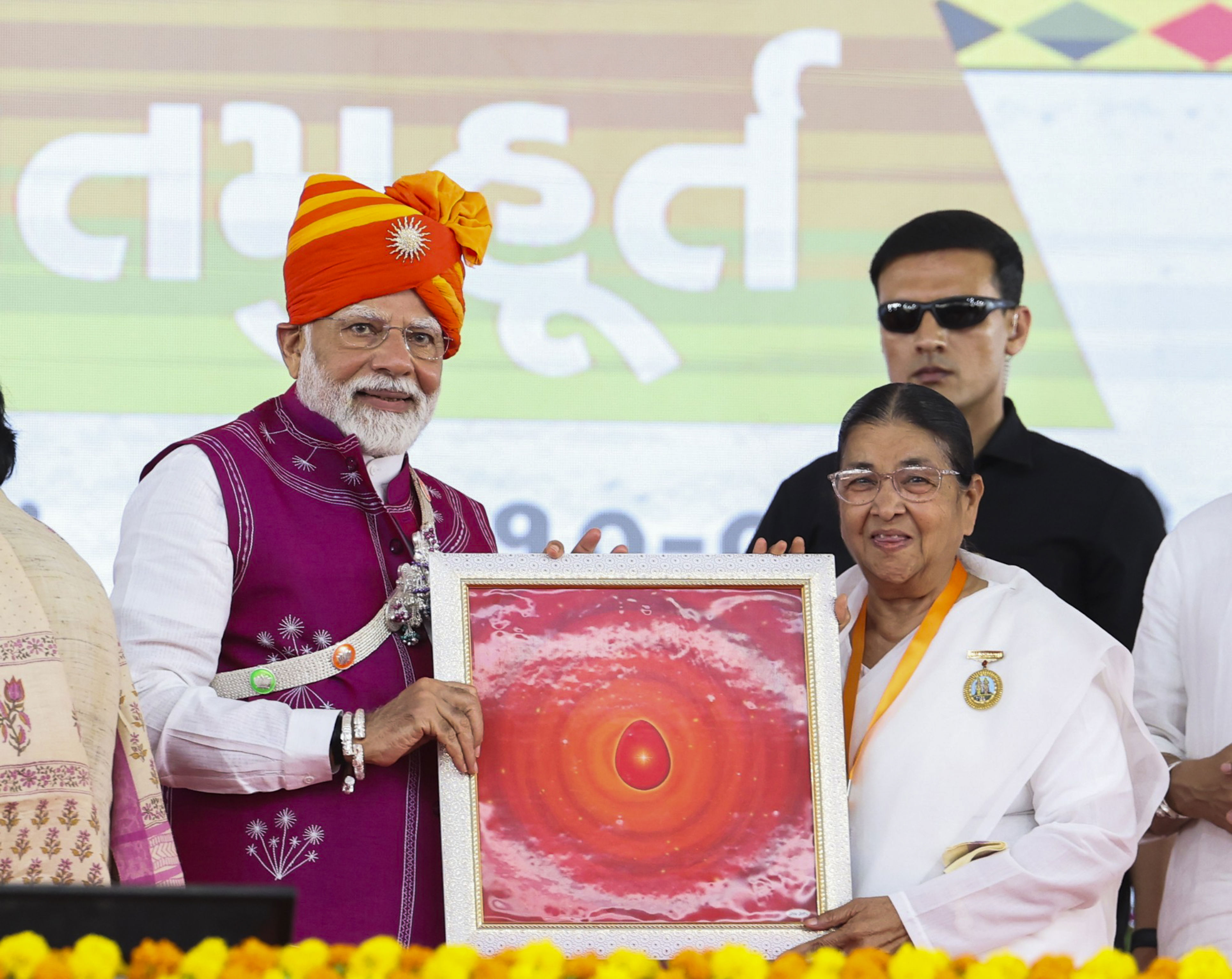 PM Modi slams Pakistan, advocates 'Make in India' at Gujarat rally