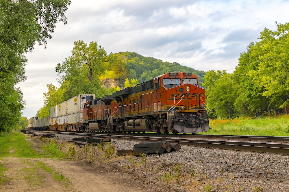ARR plate clearances make room for trains