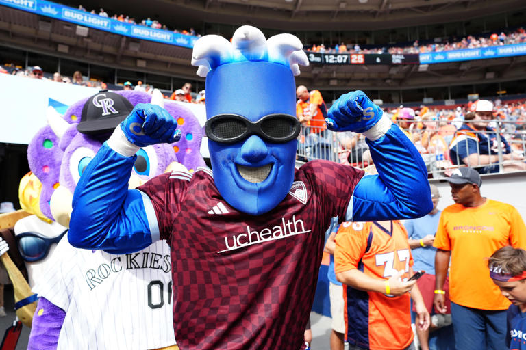 Bo Nix should add one more team to his Colorado sports tour