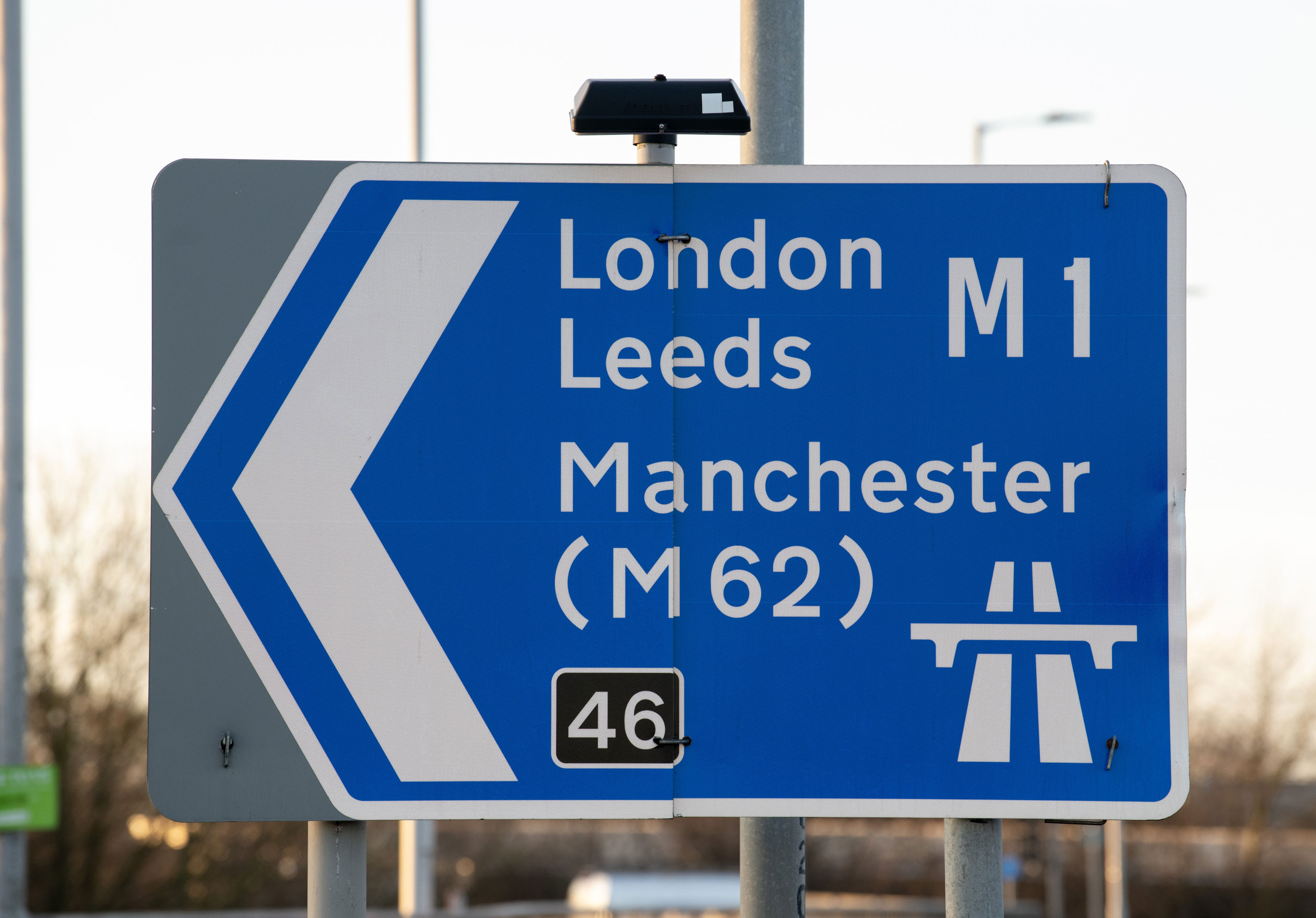 M1 Leeds roadworks: Full diversions as motorway closures move to ...
