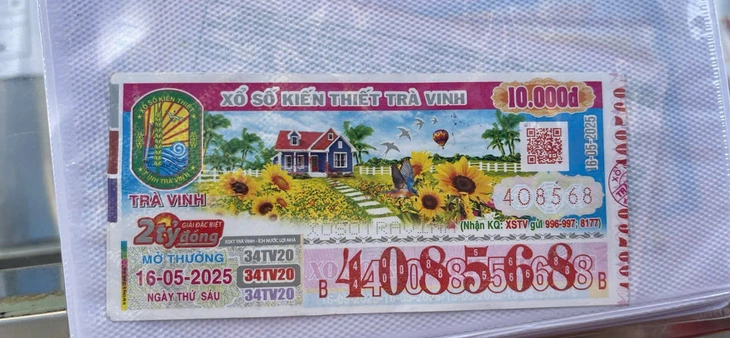 Chủ đại lý ở Thủ Đức bị lừa đổi 2 tấm vé số giả trúng giải tư