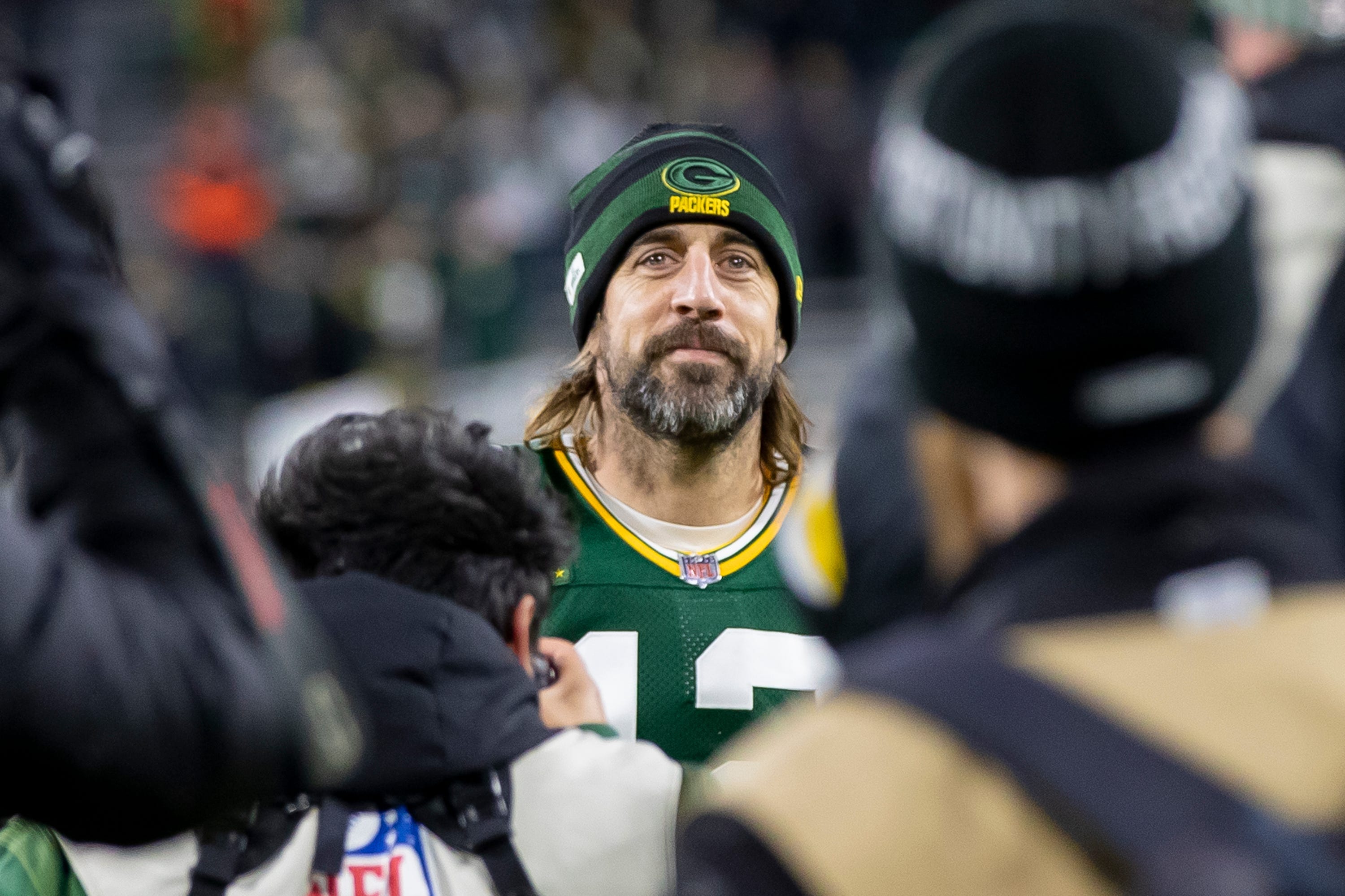 Aaron Rodgers open to retiring as member of Packers if the team asks