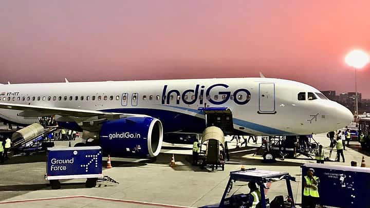 IndiGo Shares Fall Nearly 4% After Two Major Large Trades