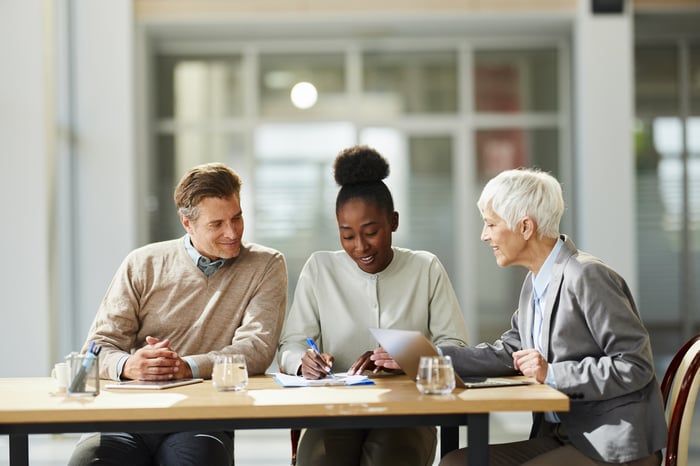 Here's How to Choose a Top-Notch Retirement Advisor