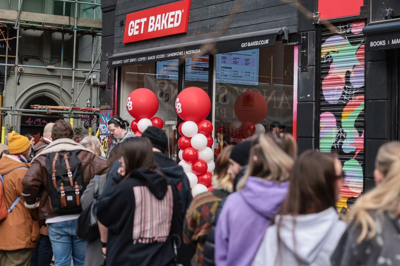 Hit bakery selling viral 24-layer chocolate cake announces 'game ...