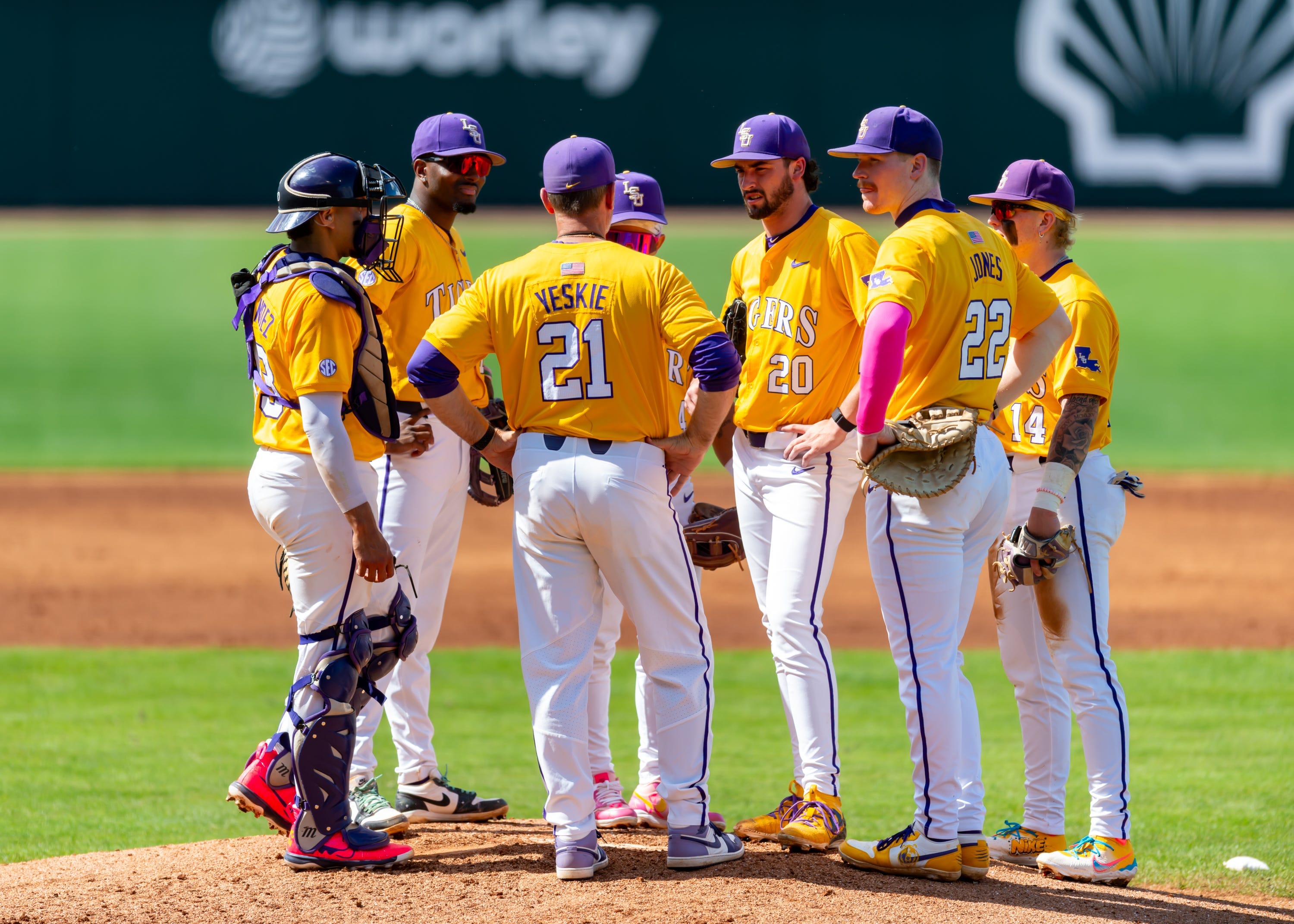 LSU baseball adds talented transfer portal pitcher from heated SEC rival