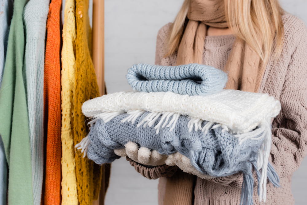20 DIY Crafts from Old Sweaters