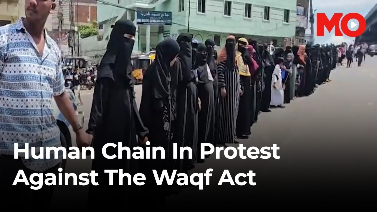 2km long human chain formed in Hyderabad against Waqf Amendment Act