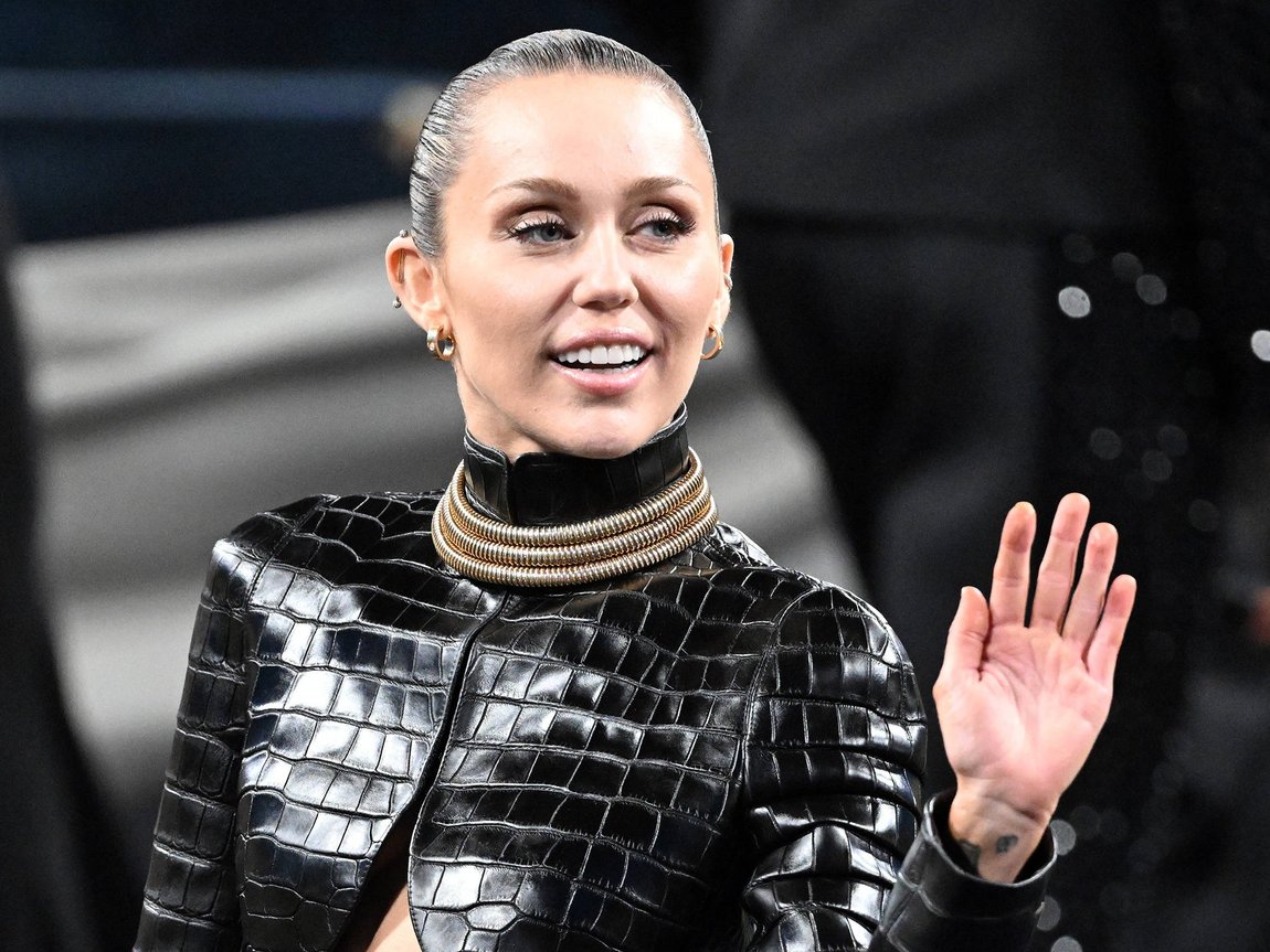 Miley Cyrus had a "severe infection"