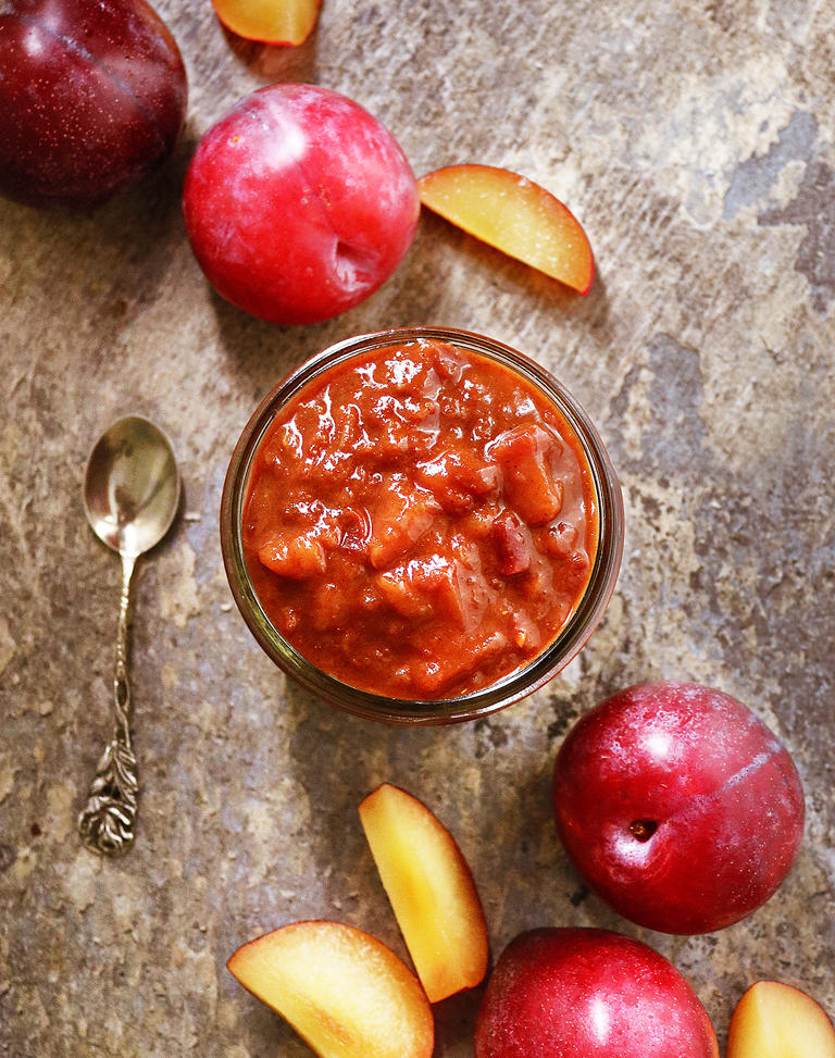 Easy Plum Chutney