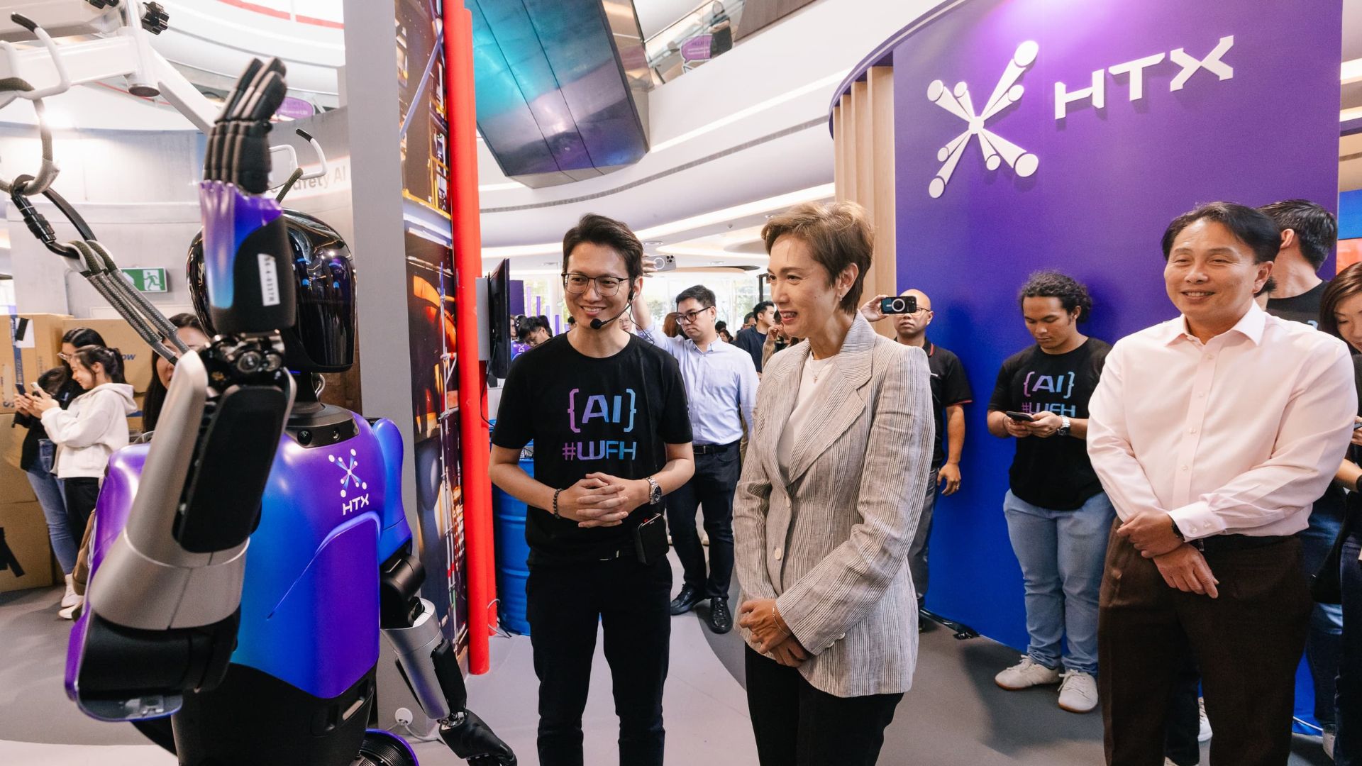 Iron guardians: Humanoid robots to douse fires, rescue lives in ...