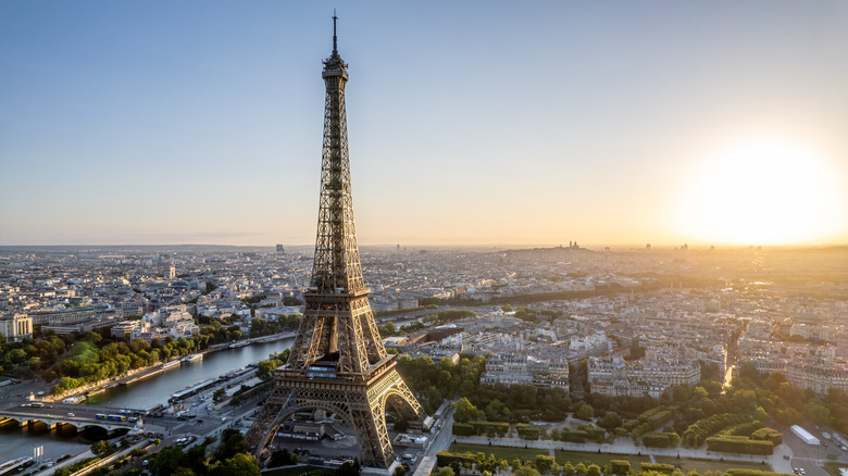 Immerse Yourself In French Culture With Rick Steves' Humble Approach To ...