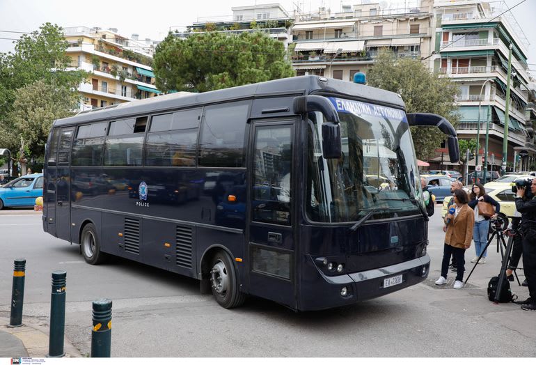 Σοβαρό επεισόδιο οπαδικής βίας με τρεις τραυματίες στα Εξάρχεια: «Θα σε ...