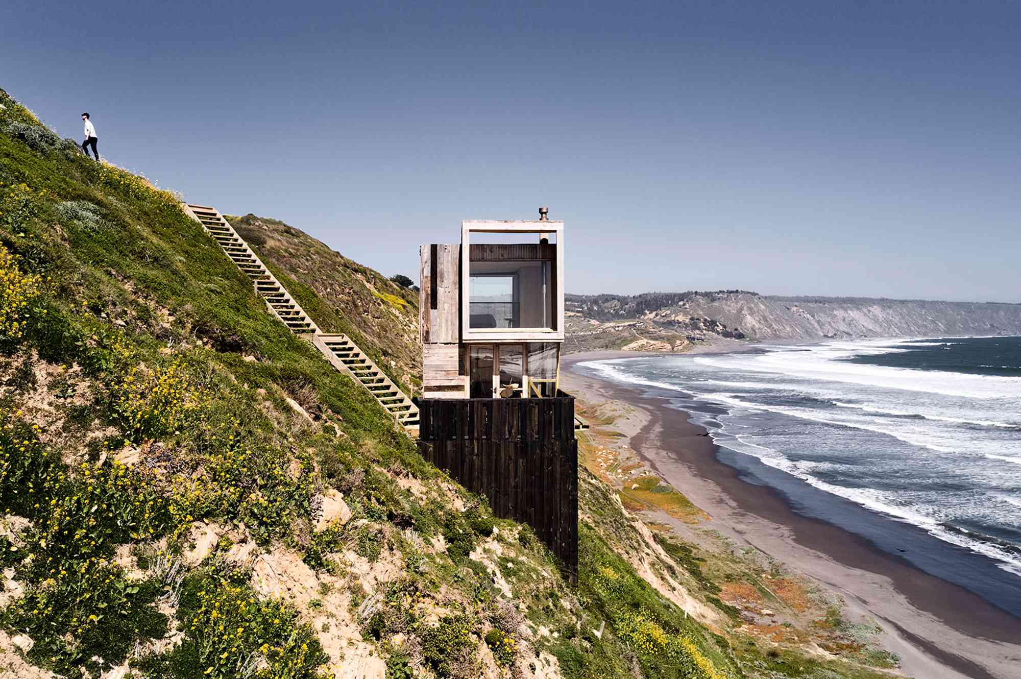 This Pair of Modern Tiny Homes Are in a Peaceful and Remote Corner of ...