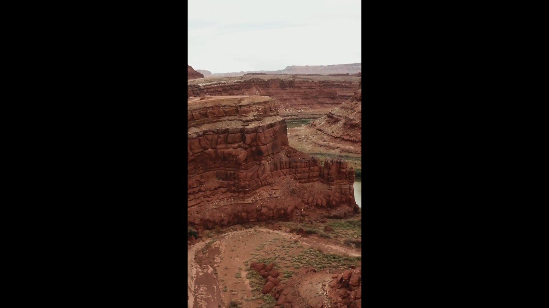 Epic Views: Drone Flight Over Moab’s Red Rock Valleys