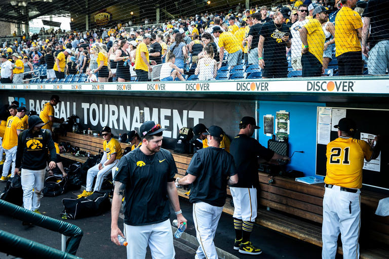 Iowa baseball misses 2025 NCAA Tournament after late-season collapse