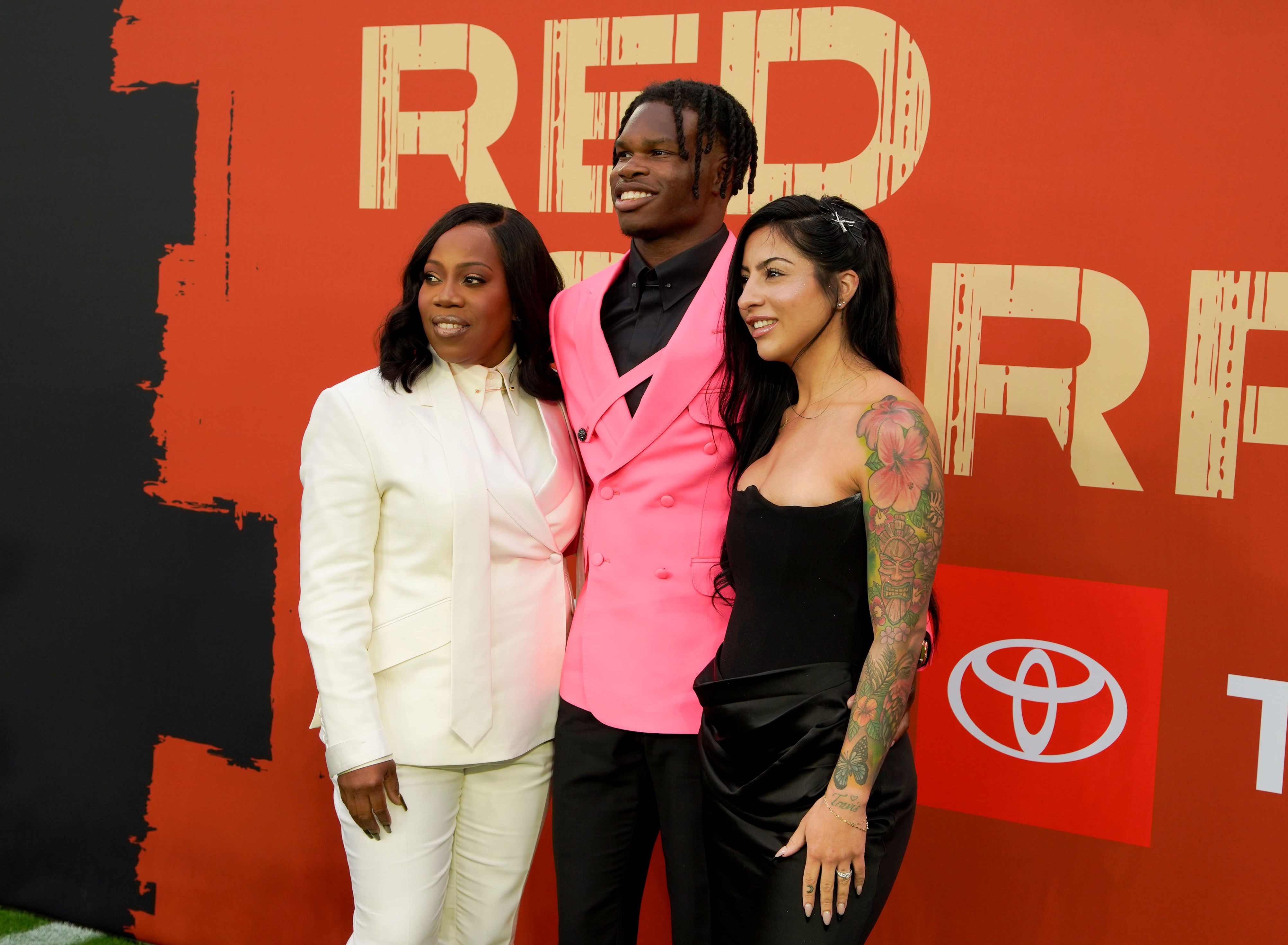 Travis Hunter marries fiancée Leanna with former Collins Hill coaches ...