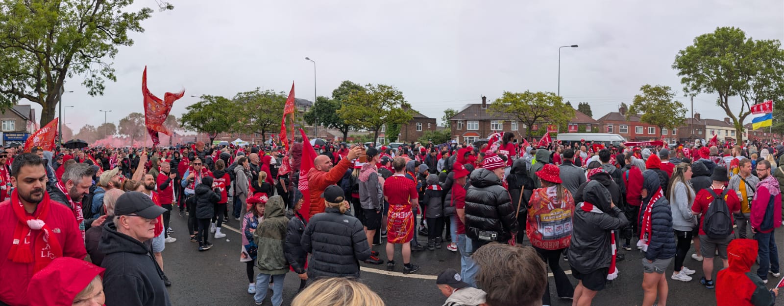 Liverpool title parade LIVE: Latest updates as Reds celebrate winning ...