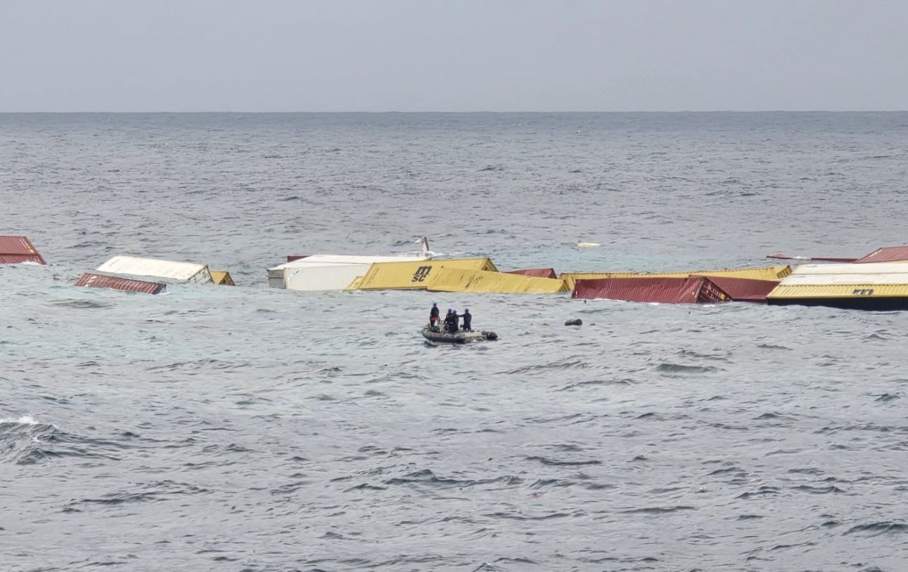 Container ship sinks near India - Ukrainians among crew, says Ukraine's ...