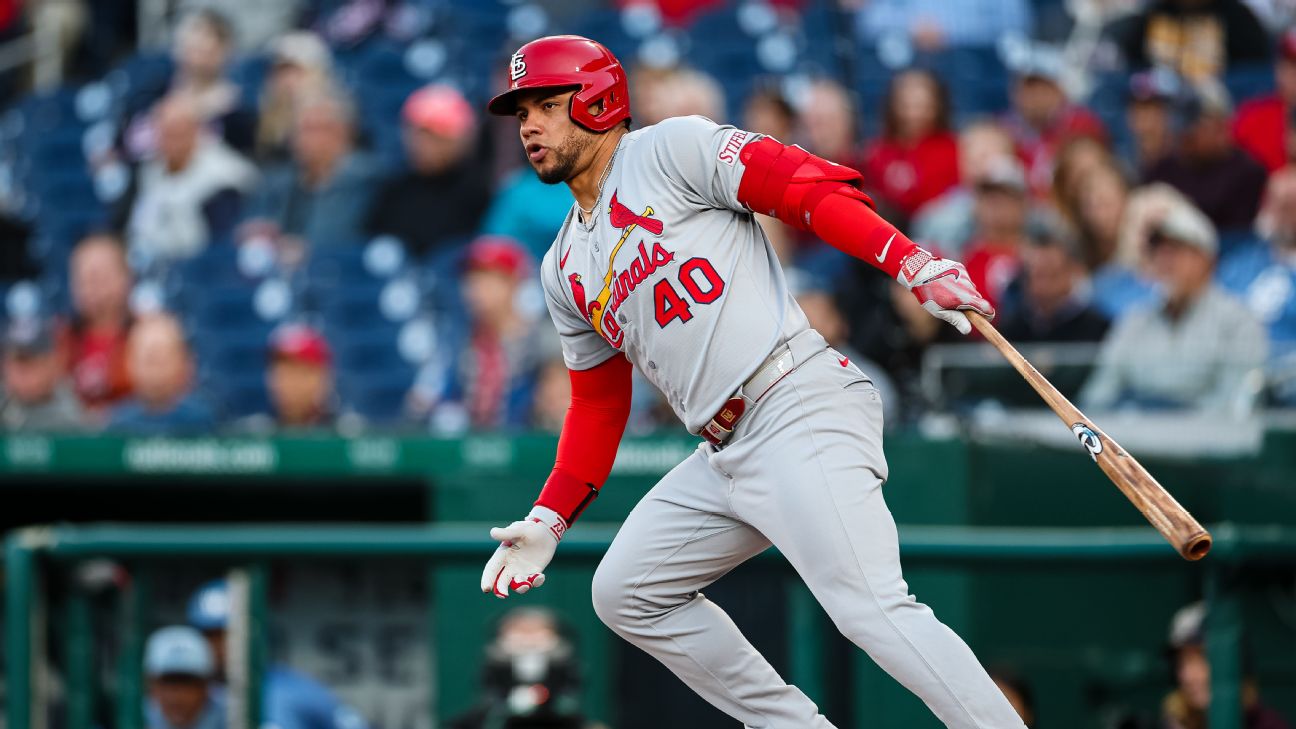 Sources: Red Sox acquire Willson Contreras in trade with Cardinals