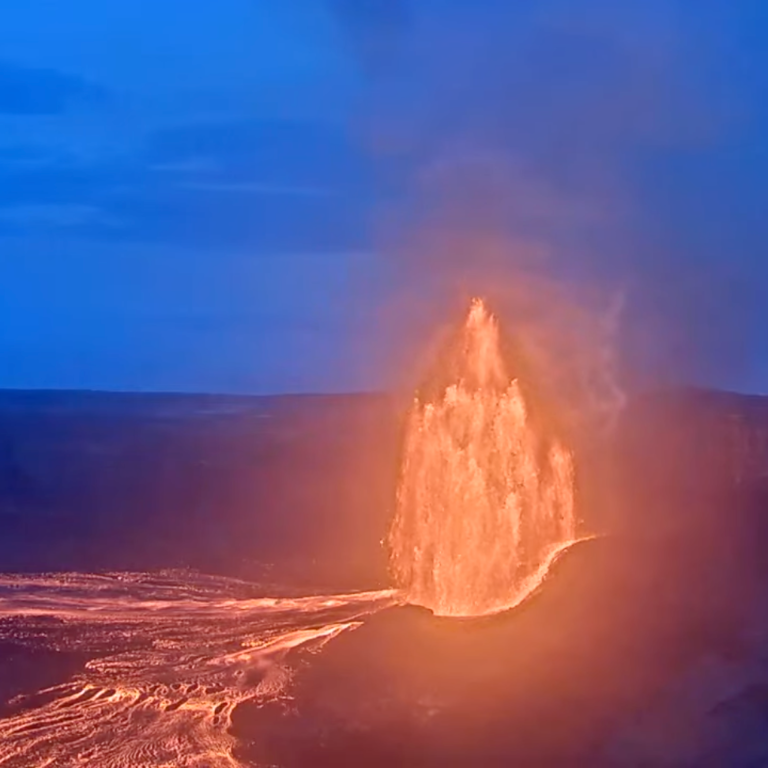 Hawaii volcano shoots lava hundreds of feet into the air