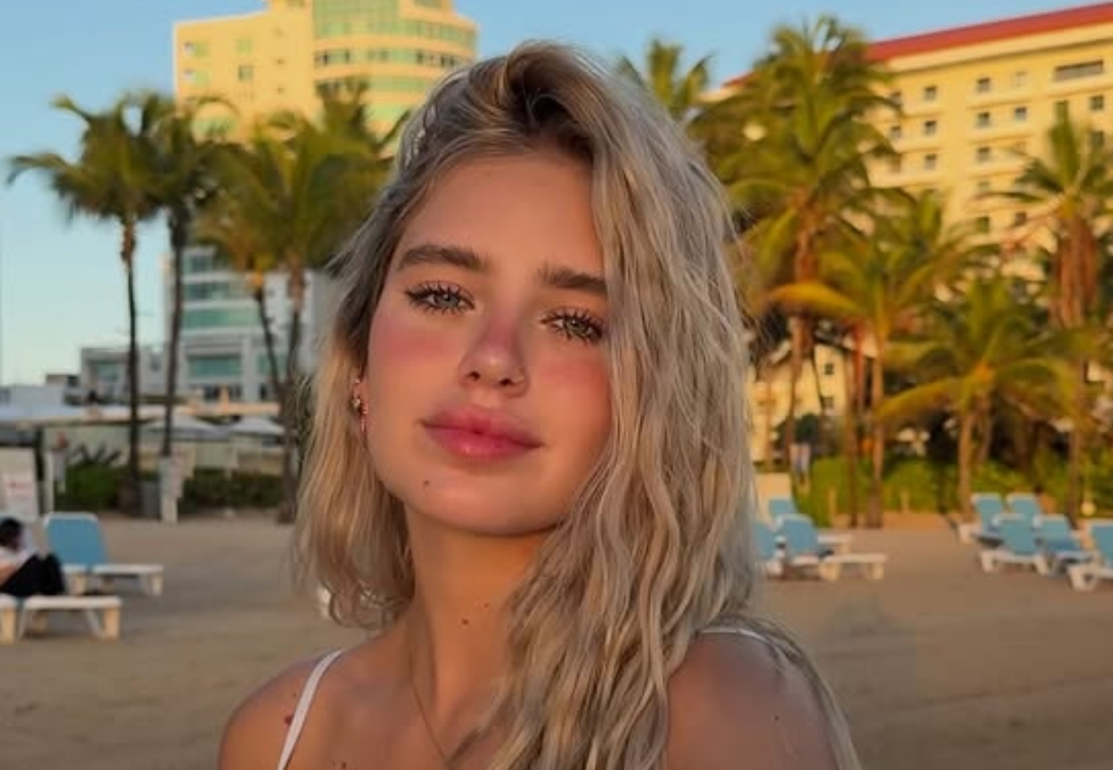 Coti Romero apostó por un cambio de look y lo mostró desde todos los ángulos en un video para ...