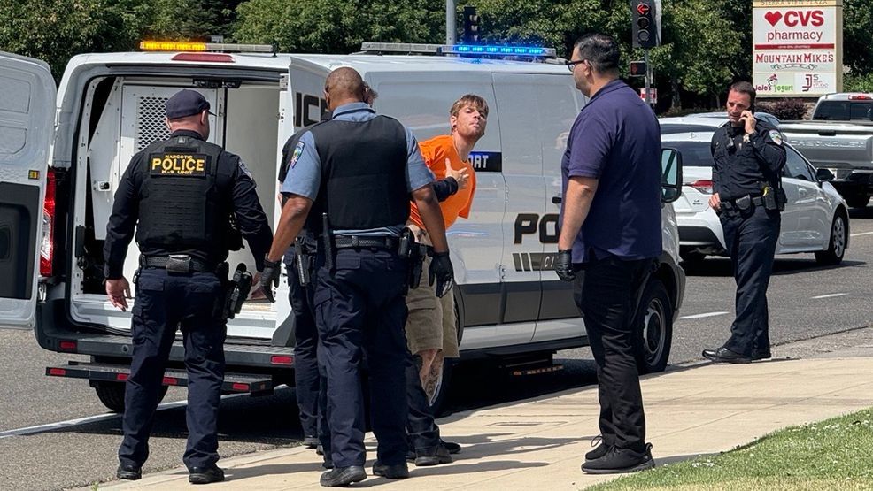 Police standoff at Clovis gas station ends peacefully