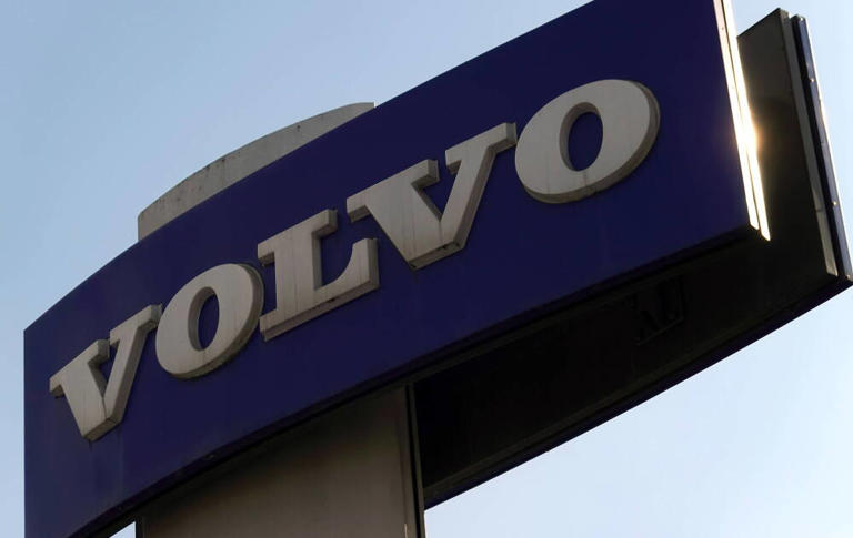 Szwecja: Volvo zwolni na świecie 3 tys. pracowników, w tle cła USA i ...