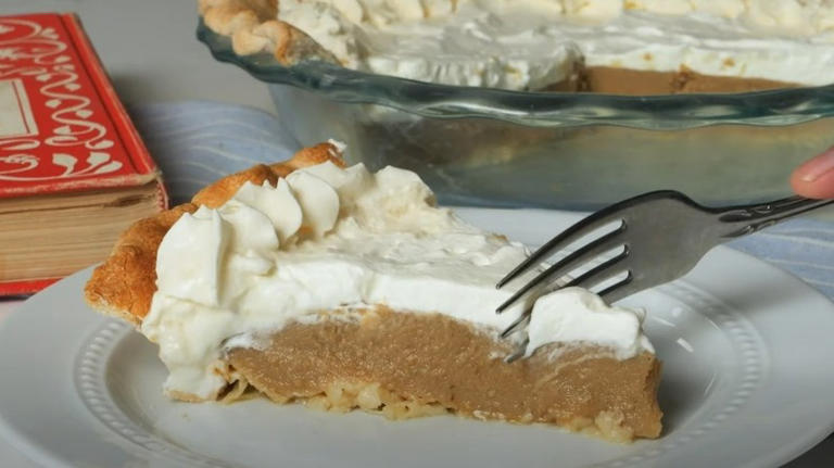 15 Vintage Pie Flavors No One Remembers Anymore